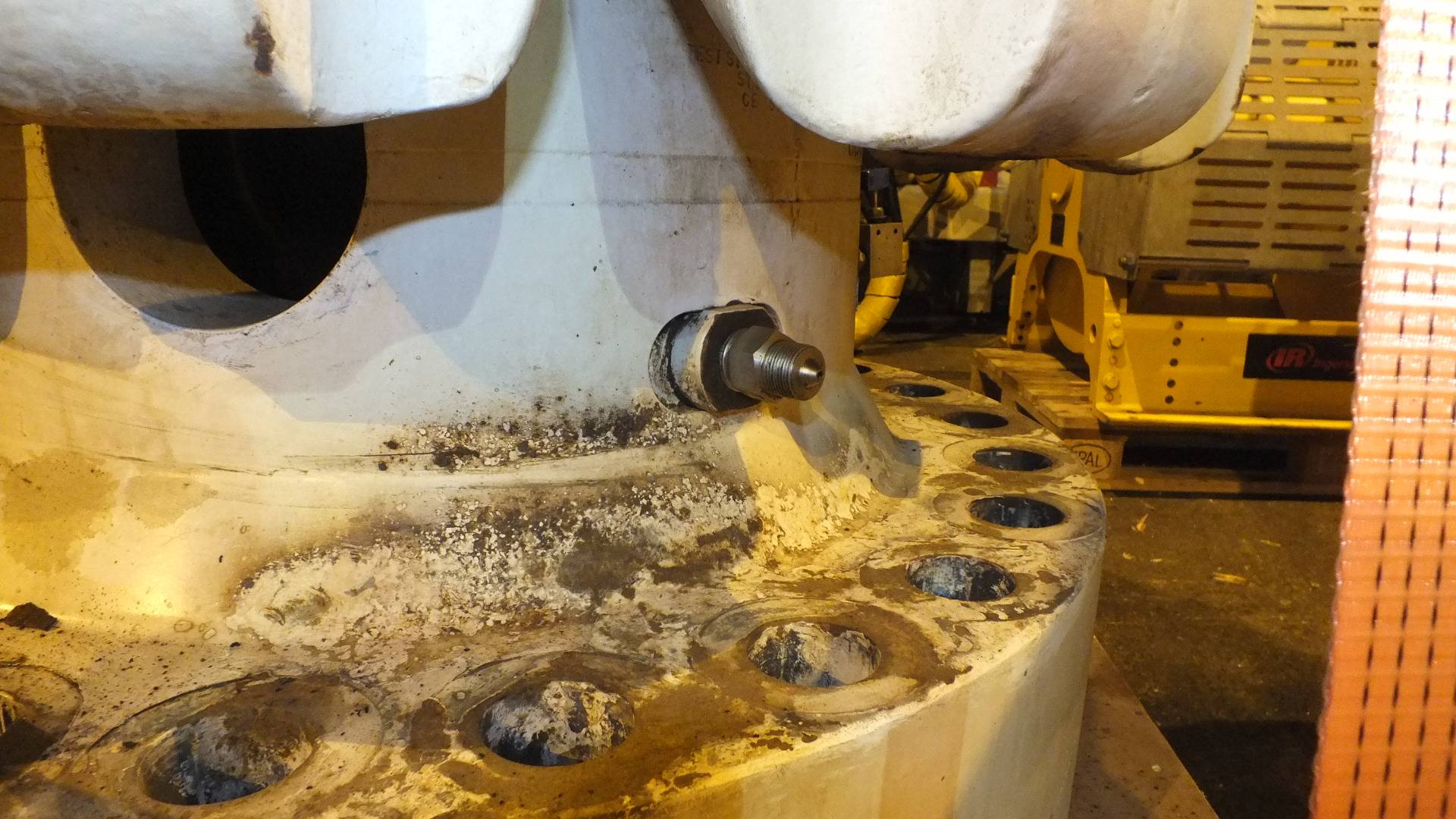 Connector, Wellhead, 18-3/4" 10K - H4 - Vetco Style E - Hub - Unused ...