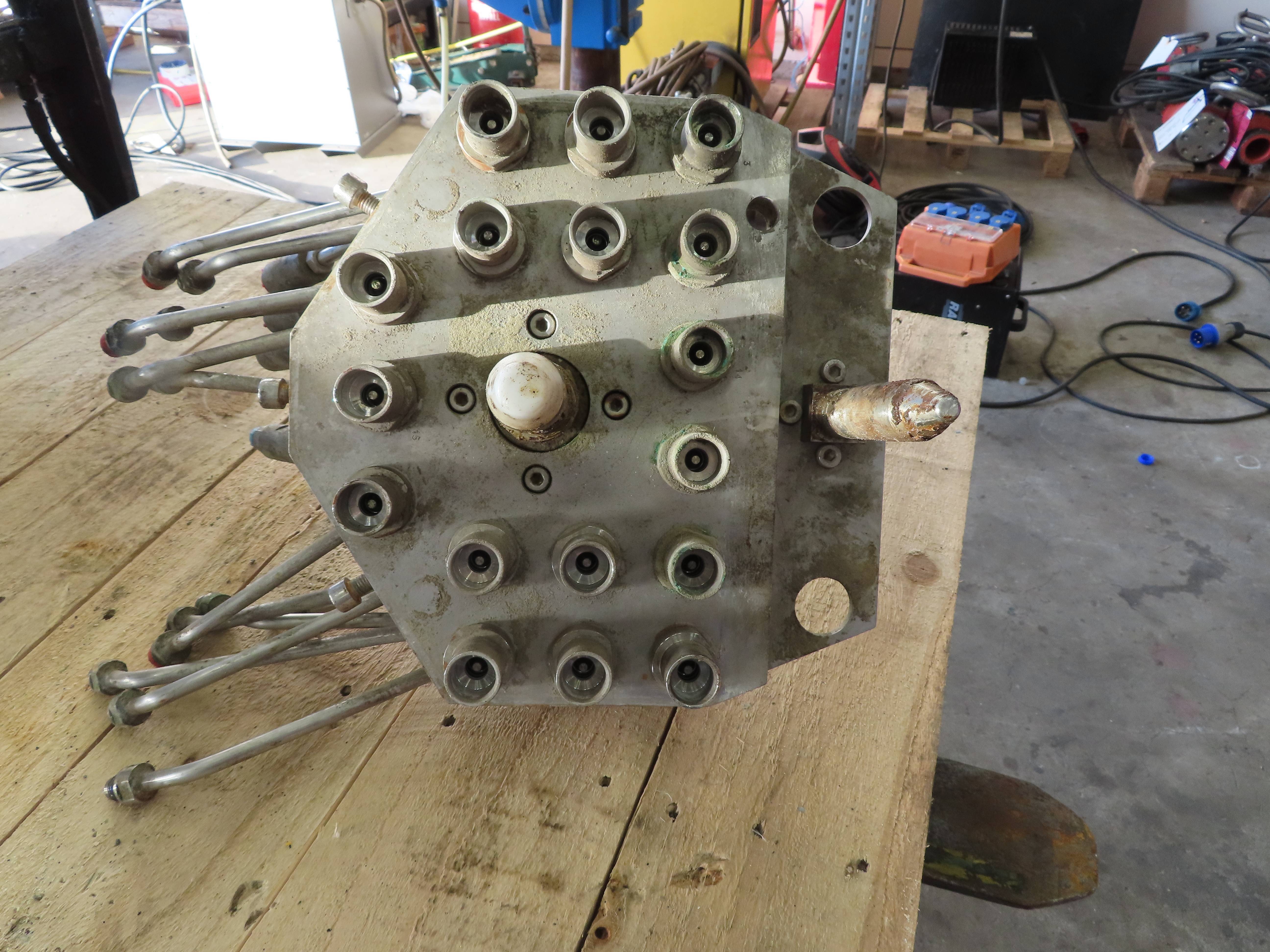 MQC stab plate for subsea control For Sale - Listing ID: UL-07185