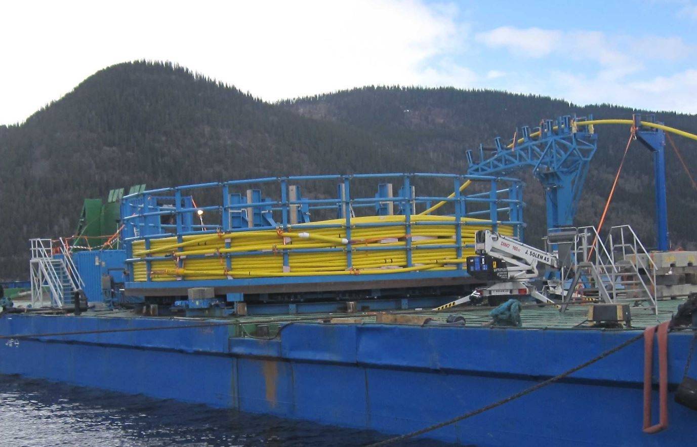 Carousel, Cable Turntable, 500 Te SWL with product For Sale or Rent ...